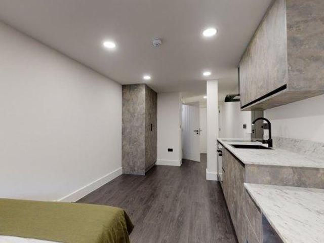 1 bedroom house share to rent