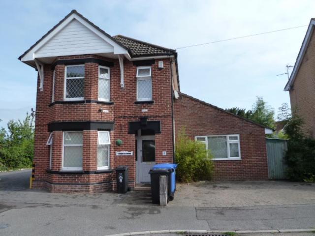 1 bedroom house share to rent