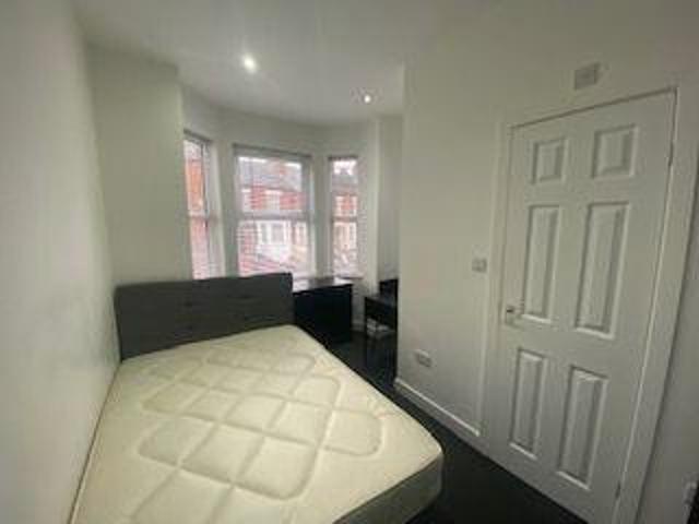 1 bedroom house share to rent