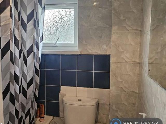 1 bedroom house share to rent
