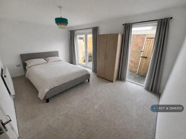 1 bedroom house share to rent