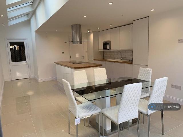 1 bedroom house share to rent