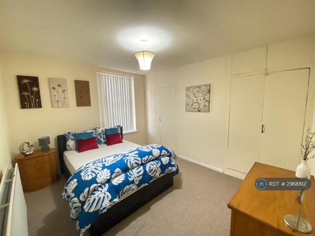 1 bedroom house share to rent