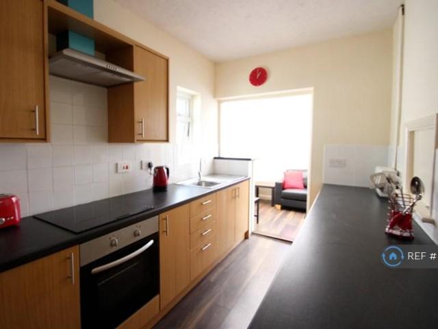 1 bedroom house share to rent