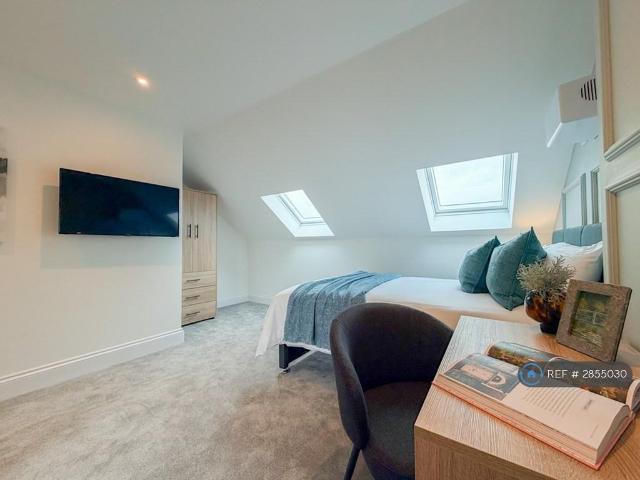 1 bedroom house share to rent