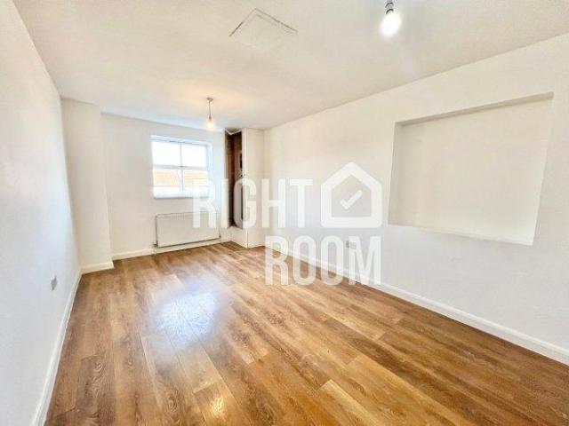 1 bedroom house share to rent