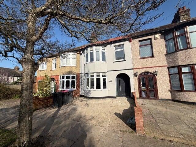 1 bedroom house share to rent
