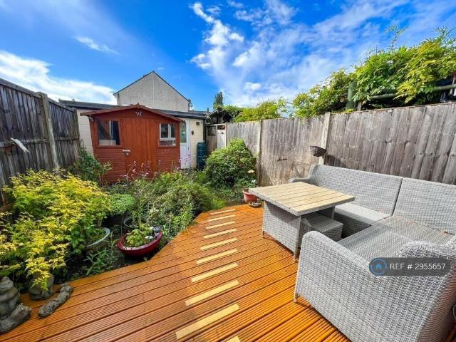 1 bedroom house share to rent