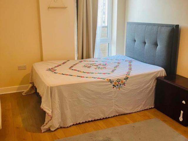 1 bedroom house share to rent