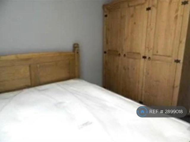 1 bedroom house share to rent