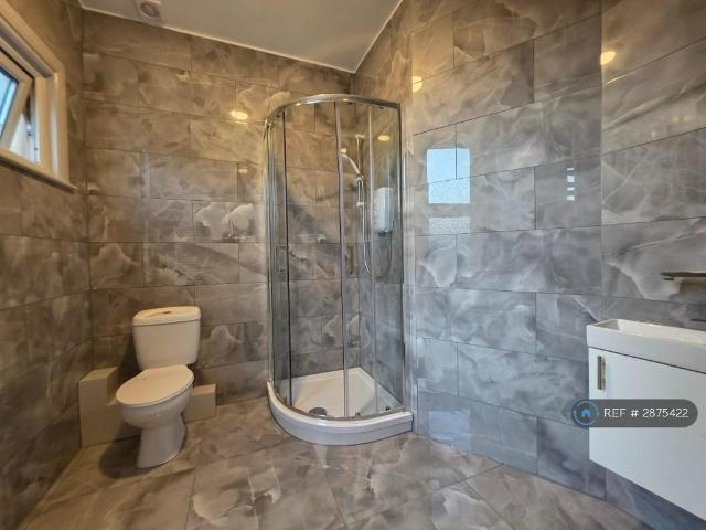 1 bedroom house share to rent