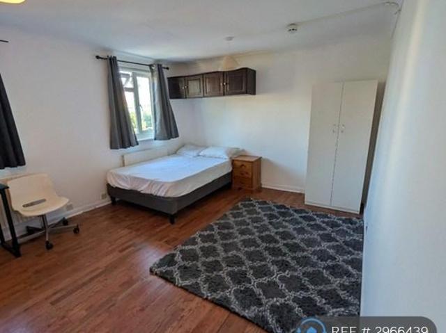 1 bedroom house share to rent