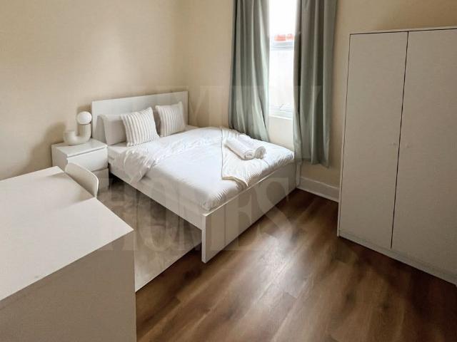 1 bedroom house share to rent