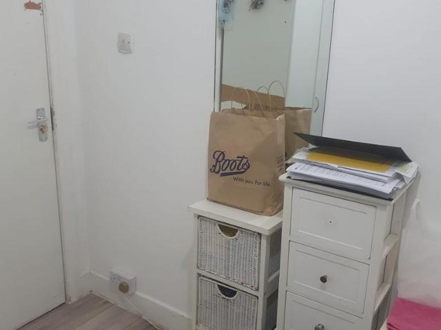 1 bedroom house share to rent