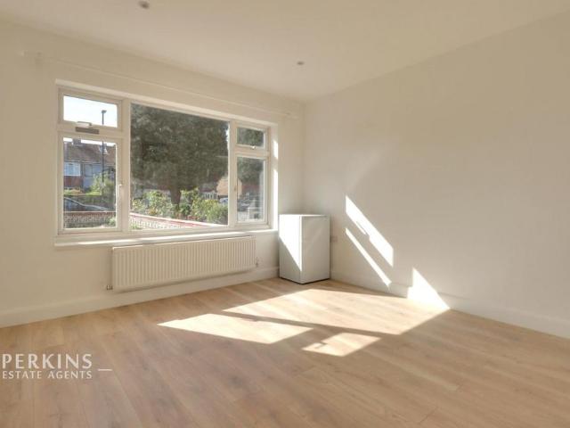 1 bedroom house share to rent
