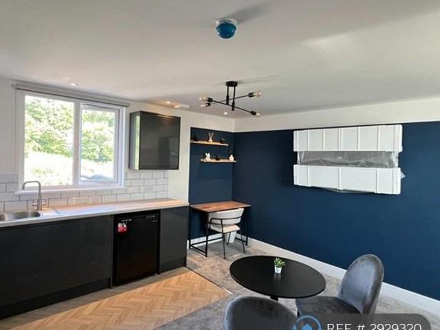 1 bedroom house share to rent
