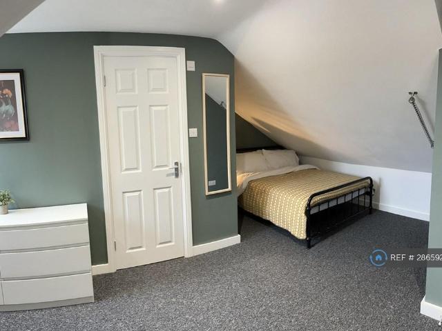 1 bedroom house share to rent
