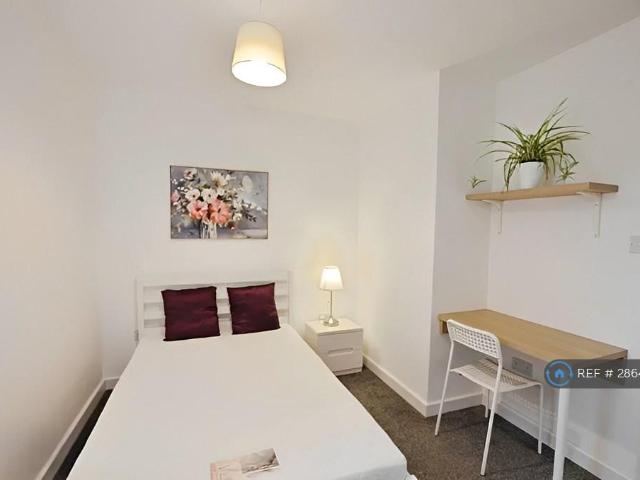 1 bedroom house share to rent