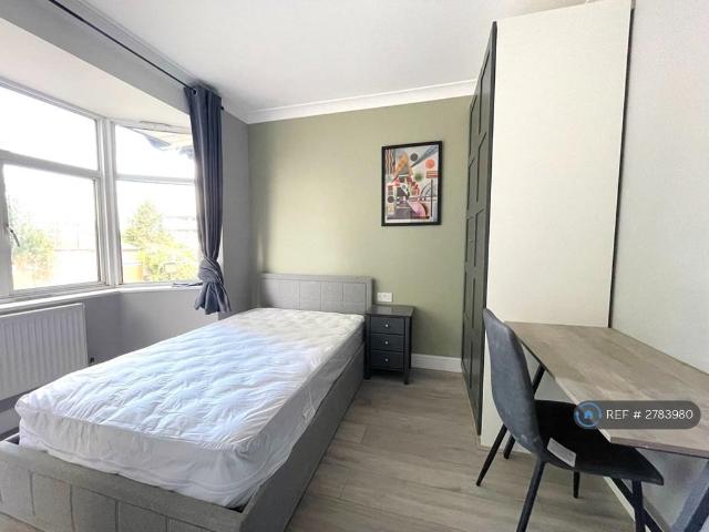 1 bedroom house share to rent