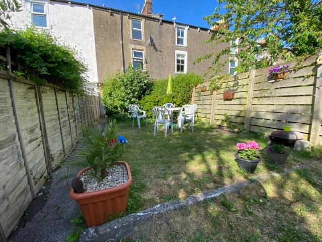 1 bedroom house share to rent
