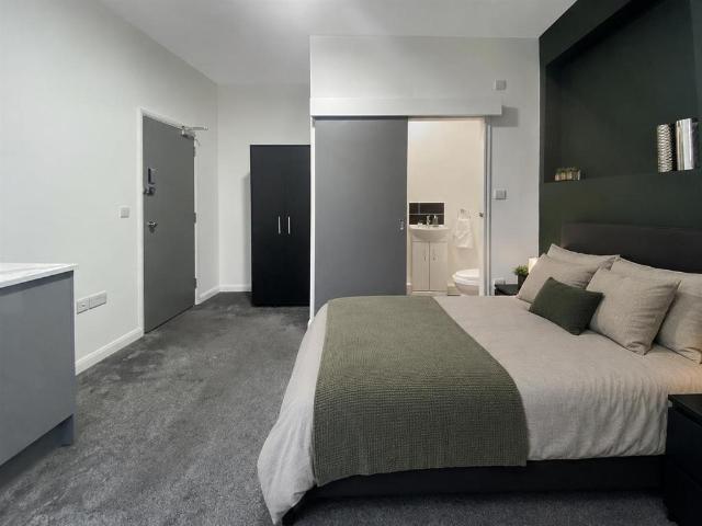 1 bedroom house share to rent