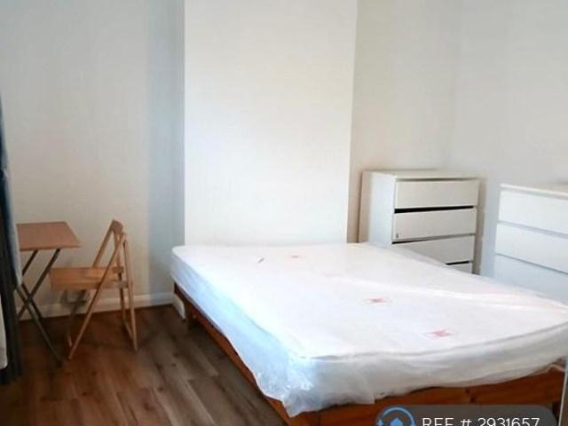 1 bedroom house share to rent