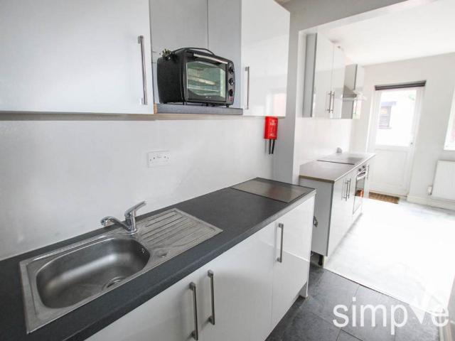 1 bedroom house share to rent