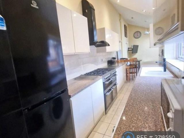 1 bedroom house share to rent