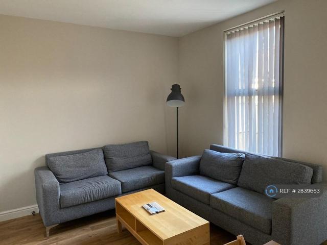 1 bedroom house share to rent