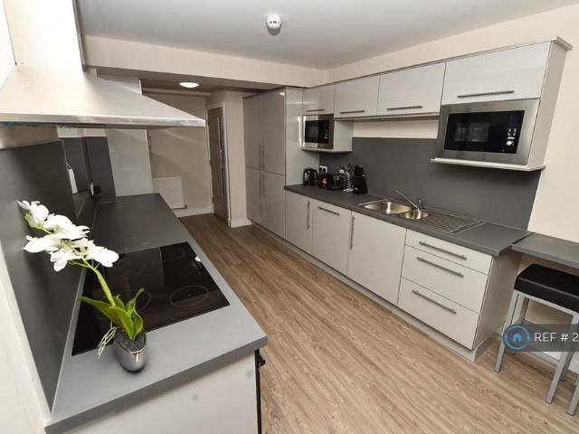 1 bedroom house share to rent