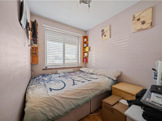 1 bedroom house share to rent