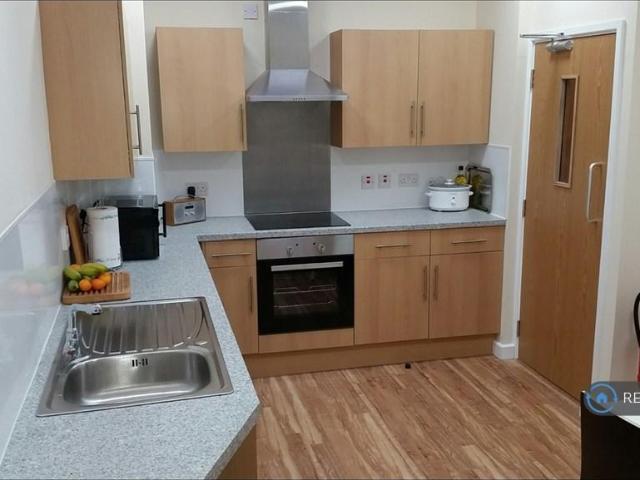1 bedroom house share to rent