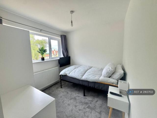 1 bedroom house share to rent