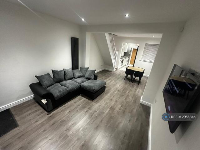 1 bedroom house share to rent