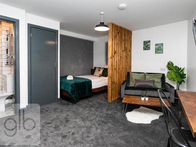 1 bedroom house share to rent