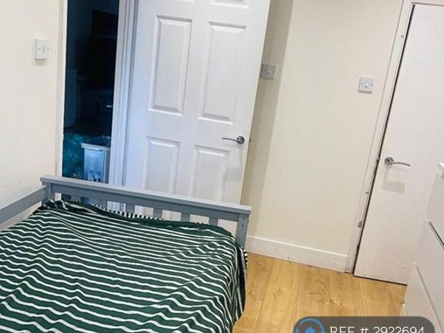 1 bedroom house share to rent
