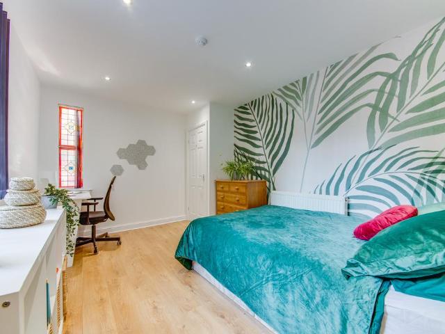 1 bedroom house share to rent