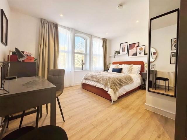 1 bedroom house share to rent