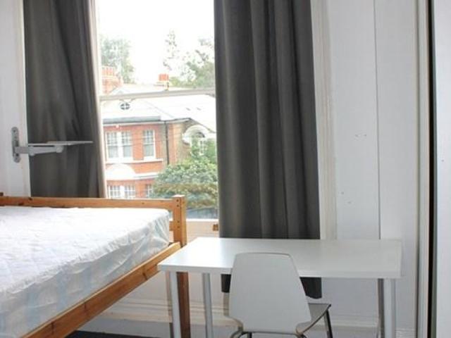 1 bedroom house share to rent