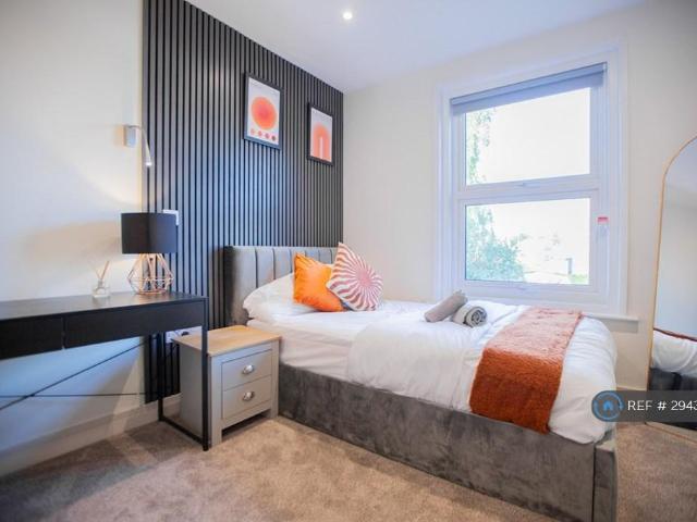 1 bedroom house share to rent