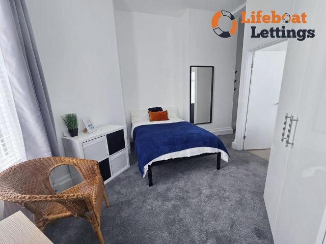 1 bedroom house share to rent
