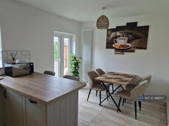 1 bedroom house share to rent