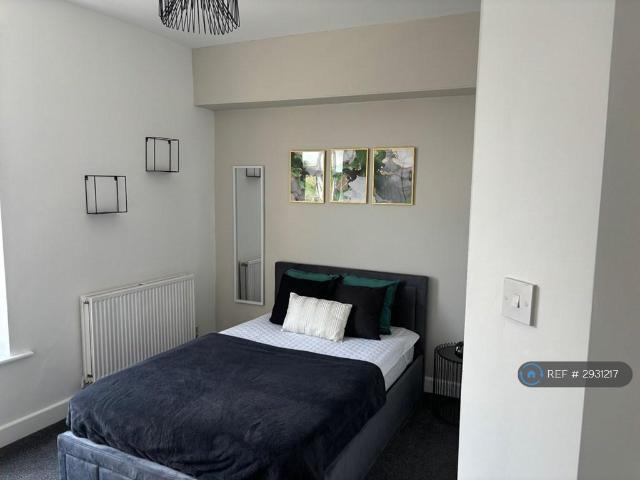 1 bedroom house share to rent
