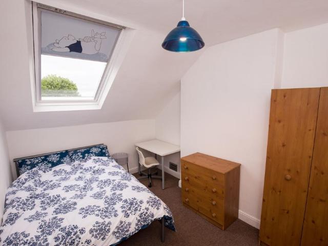 1 bedroom house share to rent