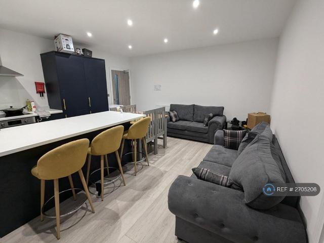 1 bedroom house share to rent