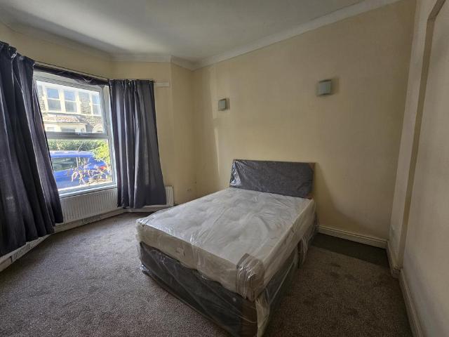 1 bedroom house share to rent