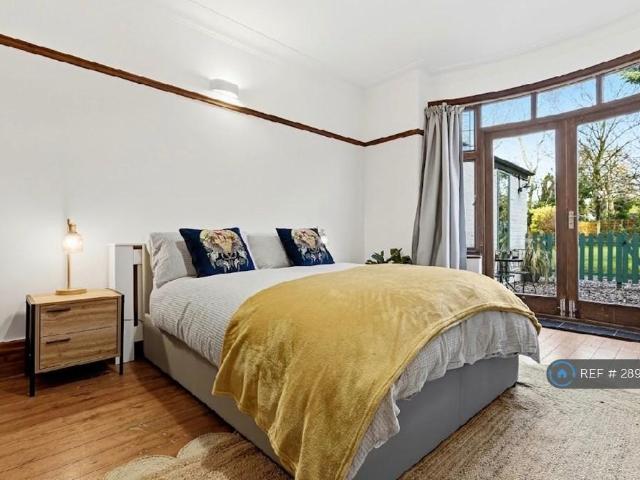 1 bedroom house share to rent