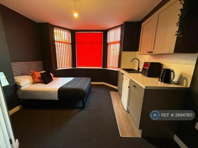 1 bedroom house share to rent