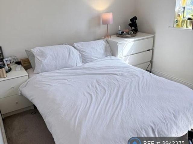 1 bedroom house share to rent
