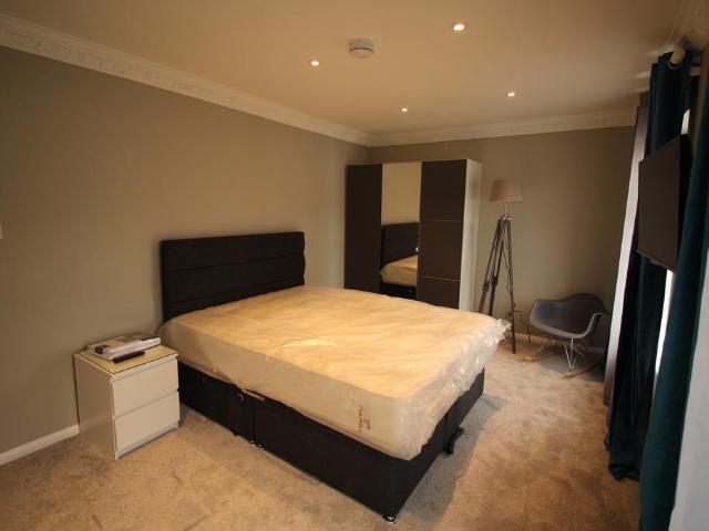 1 bedroom house share to rent